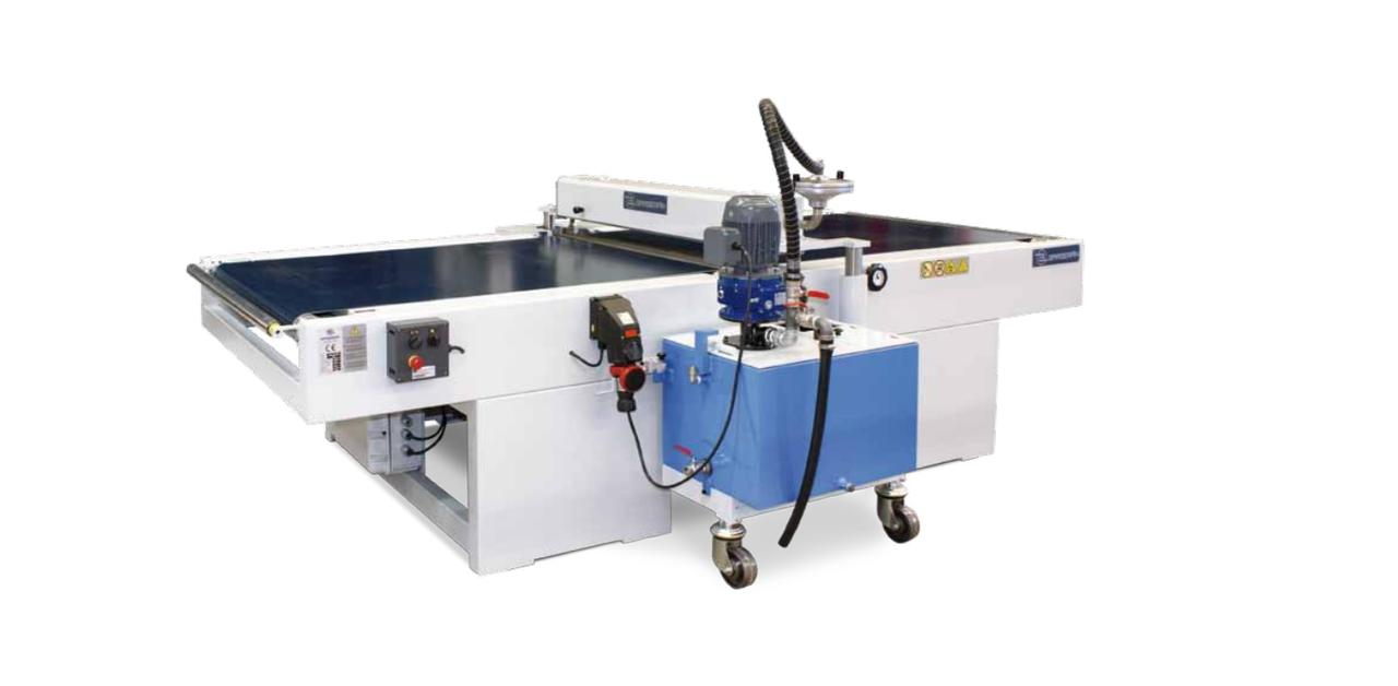 Lacquer Curtain coater machine. - RoosWoodMac