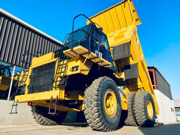 777F Cat dump truck - RoosWoodMac