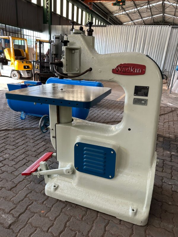 Wadkin overhead router machine - RoosWoodMac