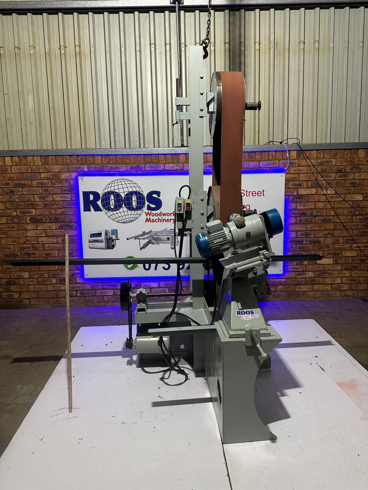 Broomstick or rod sander machine - RoosWoodMac