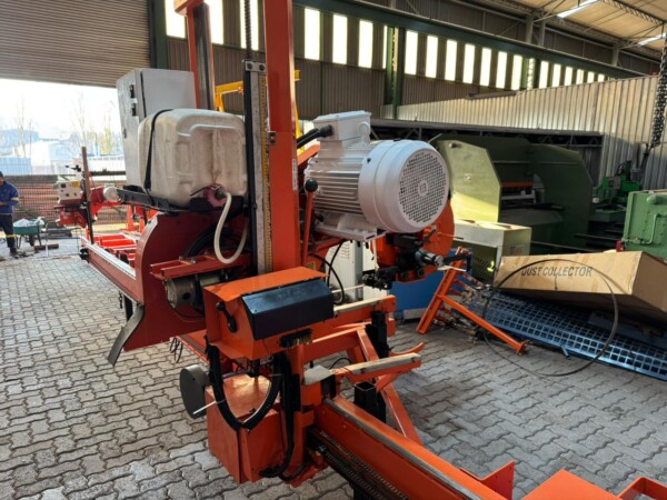 Woodmizer LT30 sawmill - RoosWoodMac