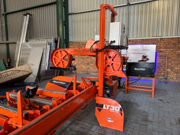 Woodmizer LT30 sawmill - RoosWoodMac