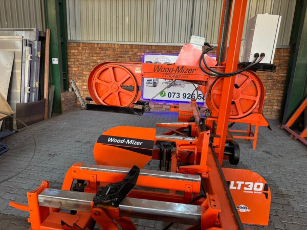 Woodmizer LT30 sawmill - RoosWoodMac